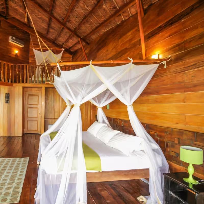 Destino-Amazonas-Hotel-Amazon-Plan-Porcion-Terrestre-On-Vac